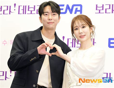 【photo】ユ・インナ＆ユン・ヒョンミンら、新ドラマ「ボラ！デボラ～恋にはいつでも本気～」制作発表会に出席 Kstyle