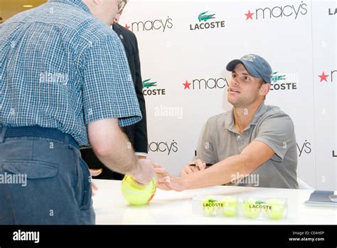 Andy Roddick Face Of Lacostes Male Fragrance Challenge Makes A
