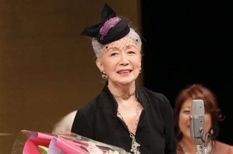 草笛光子、山路ふみ子映画賞贈呈式でお茶目な笑顔 「おかしくて面白い女優」と将来像も Sirabee