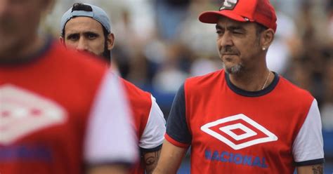 Álvaro Recoba Se Mostró Molesto Luego De La Eliminación De Nacional