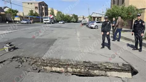 Դավիթ Բեկի փողոցում գետառի վրա տեղադրված ասֆալտապատ պանելային հատվածը