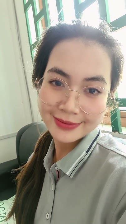 ខ្ញុំ សា •មញ្ញ ណាស់ បើស្រលាញ់ខ្ញុំត្រូវហ៊ា• នទទួលយកភាពសា •មញ្ញរបស់ខ្ញុំ