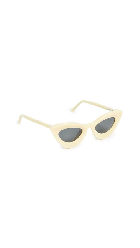12 Unique Sunglasses That Actually Flatter My Face Who What Wear