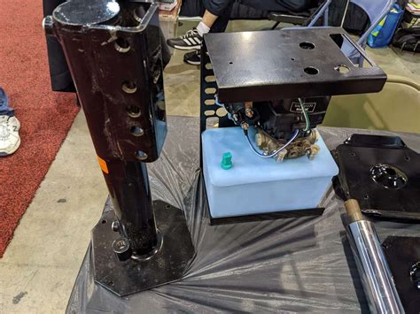 What You Need To Know About Auto Leveling System For RVs Mortons On The Move