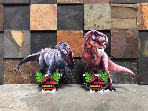 2 Unidades De Display Jurassic World Mundo Dos Dinossauros Elo7