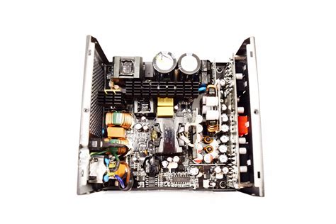 Chieftronic PowerPLAY Gold 750W Power Supply Unit Review