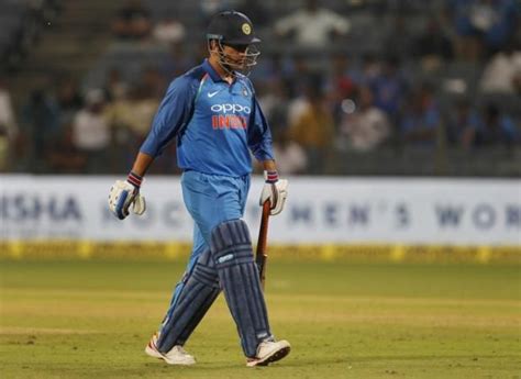Ms Dhoni No Longer Captain Cool Why Is The Csk Skipper Becoming