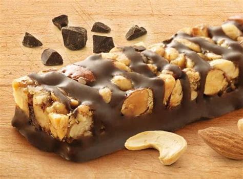 Stay Fit And Full With Nutrisystem Snacks Nutrisystem Recipes Chocolate Chip Granola Bars