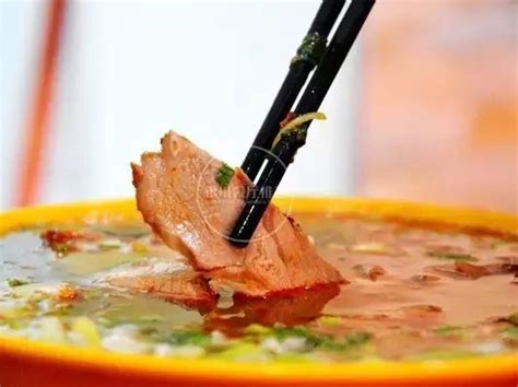 在遍地是烩肉馆的银川 这家店凭什么还需要等位