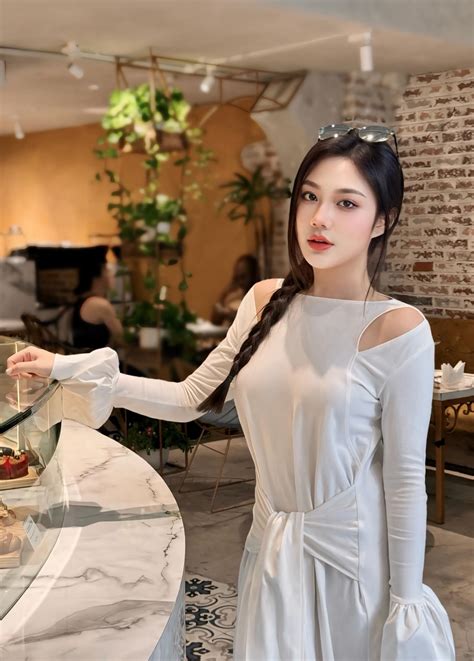 Em Cũng Chỉ Là Con Gái Thui Bùn Là ăn Ko Bùn Thì Cũng ăn 🍰🍩🍭🥐🧋🍔🥲🍭🍕🥹