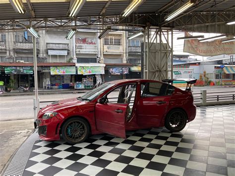 Mazda3 Mps ตัวแรง จอดรถแล้วเจอน้ำท่วมฉับพลัน นัดเข้ามาจัดการภายใน