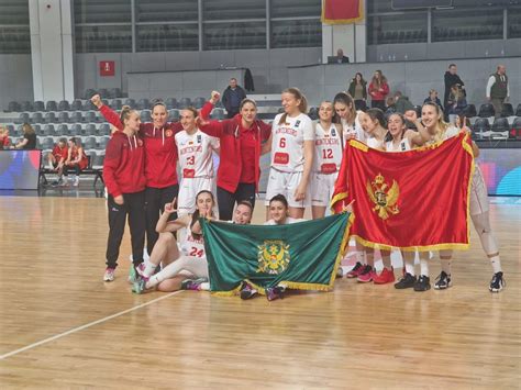 Košarkašice Ipak Slavile Sa Dva Prsta Foto I Video