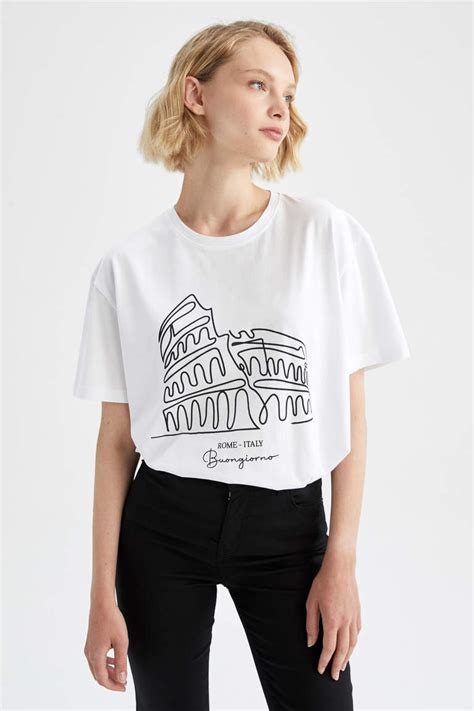 Beyaz Kadın Oversize Fit Bisiklet Yaka Baskılı Kısa Kollu 100 Pamuk