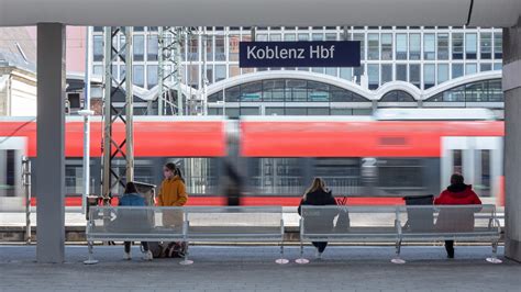 Ausfälle und Umleitungen im Bahnverkehr in Rheinland Pfalz und im Rhein