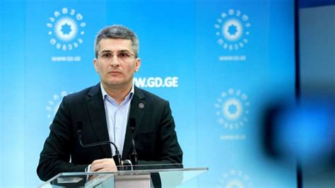 “იმდენიც კი ვერ მოიფიქრეს რომ წარსულისკენ არ მიემართათ თავისი პარტიის ისარი” მდინარაზე