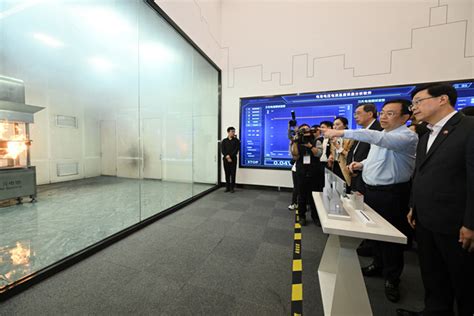 大灣區訪問團考察深圳創科發展 E123長青網 長者服務及老人院資訊