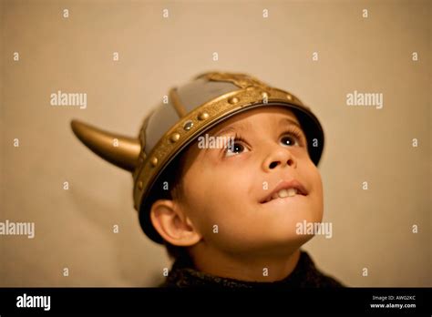 Wikinger Wikinger Helm Stockfotos Und Bilder Kaufen Alamy