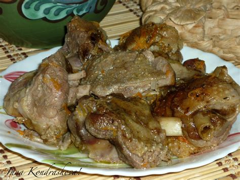 Тушеное мясо гуся 7 фото в рецепте