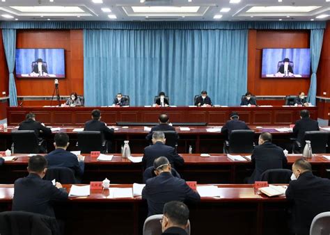 伊犁州党委常委会召开扩大会议建设工作精神