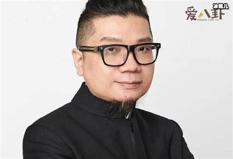 程青松是谁，自曝是同性恋引起网友注意！ 明星 冰棍儿网