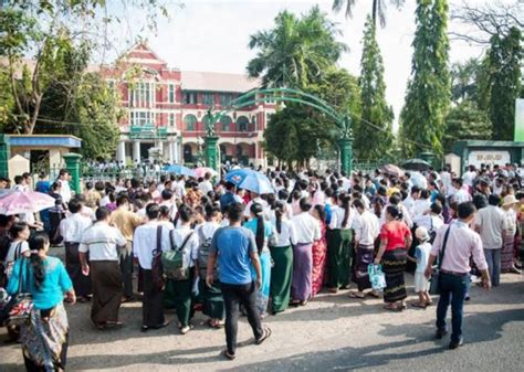 ဘာသာရပ် ၃ ခု မှာ အမှတ်ကောင်းသူတွေကို ဆေးတက္ကသိုလ်ဝင်ခွင့် စာမေးပွဲဖြေဆိုခွင့် ပေးသွားမယ်လို့ စစ