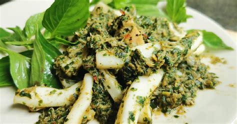 สูตร ผัดทะเลซอสโหระพาเนื้อปู โดย Tipsuda Putjorn Cookpad