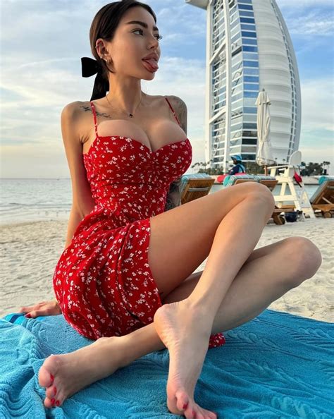 Picture Of Alyona Omovych