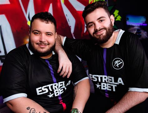 GOSSIP DO GAME On Twitter GRAVE Em Live O Streamer Gaules Reclama Que A Torcida Do Fluxogg