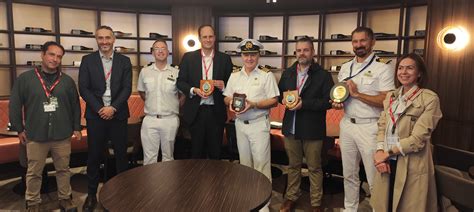 Estreno del Arvia en Vigo uno de los cruceros más grandes del mundo VigoÉ