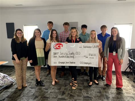 GCS Credit Union Employees Make Donation To Jersey County CEO High