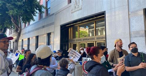 Private Prison Company Responds To Ice Detention Center Protests Cbs