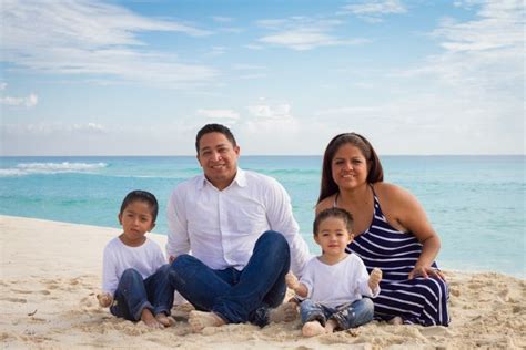 Sesiones familiares Cancun Riviera Maya Tulum Fotógrafos Cancún