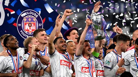 Coupe de France en démonstration Toulouse écrase le FC Nantes et