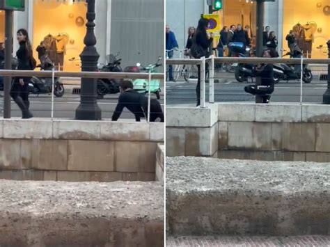 Devojka U Španiji Prošetala Mladića Kao Psa Mondo