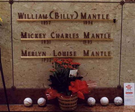 Mickey Mantles Grave