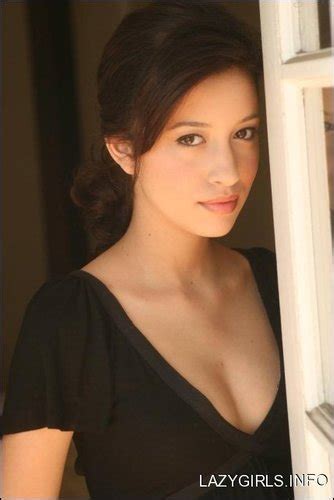 Christian Serratos Photoshoot Twilight Series Photo 5491369 Fanpop