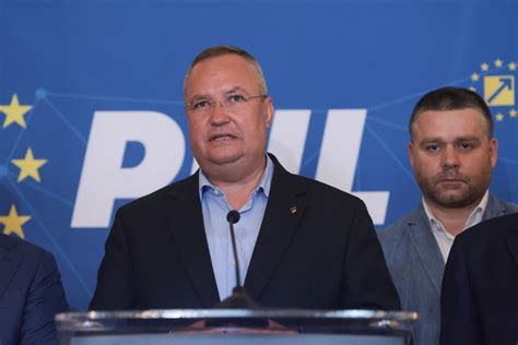 Nicolae Ciucă dă jos milităria din pod Cere înființarea centrelor de