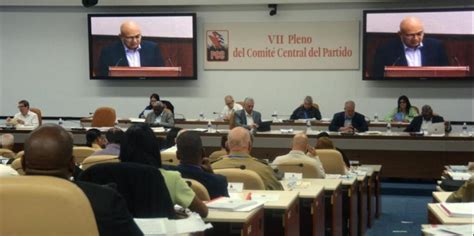 Cuba VII Pleno del Partido Comunista el remiendo como solución