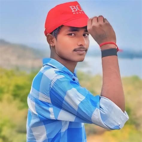𝙿𝚁𝙰𝙹𝚆𝙰𝙻 𝙷𝙰𝙻𝙻𝙸 (@praveen_4777_) • Threads, Say more