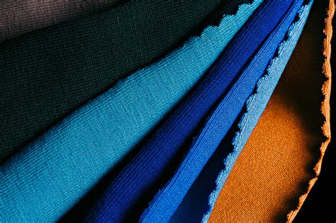 직물 샘플 세리그래프 인쇄 생산 실크 스크린 섬유 프린터 디자인 스튜디오에서 옷에 이미지 인쇄 0명에 대한 스톡 사진 및 기타 이미지 Istock