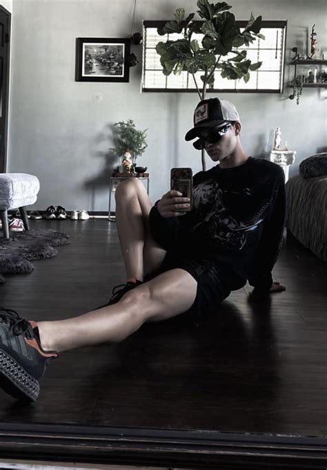Hot Damn Those Legs Rsmoothlegs