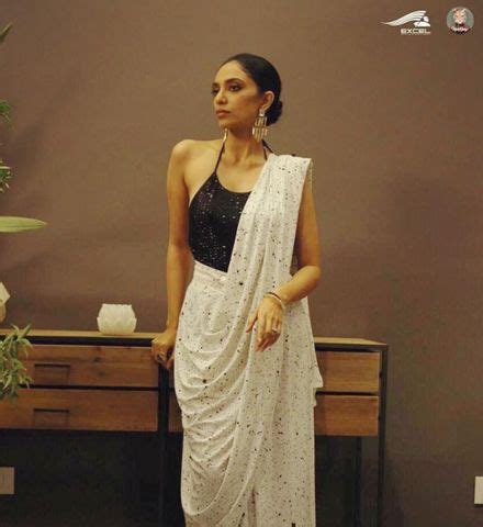Times Tara Khanna From Made In Heaven Gave Us Major Fashion Goals Saree Wearing Styles