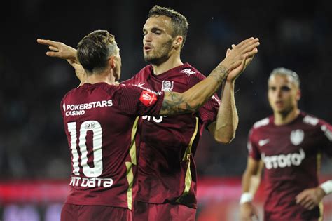 Operat la genunchi Debeljuh se plânge că CFR Cluj nu i a plătit