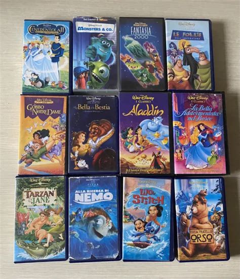 LOTTO DI 12 Videocassette VHS Originali I Classici Walt Disney EUR 50