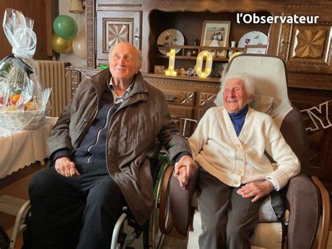 Neuf Mesnil Jacqueline Deghaye A été Mise à Lhonneur