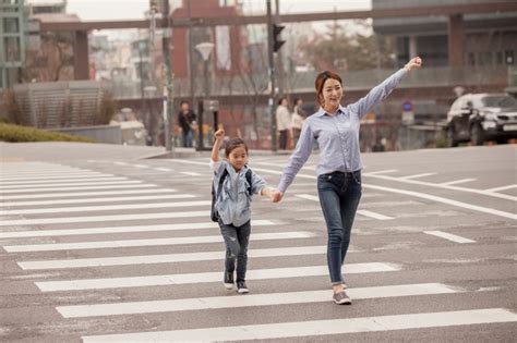 교통안전 교육 어른 손을 잡고 걸어요 네이버 블로그