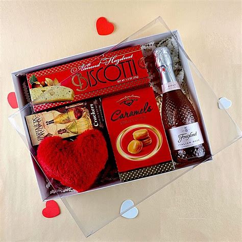 Fuzzy Feelings Romantic Box Canada T Fuzzy Feelings Romantic Box Fnp