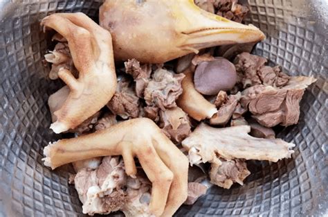它才是“百肉之首”，现在吃一年四季不咳嗽，比牛羊肉便宜，比鸡鸭肉鲜美，眼睛和大脑都爱它！脂肪蛋白人们