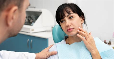 Dolor En La Mandíbula Al Abrir La Boca Y Masticar