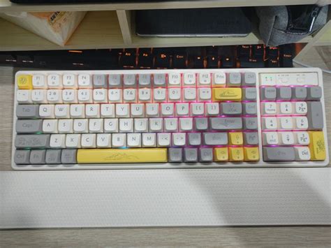 三模键盘 狼途gk102三模厂润金轴版 知乎